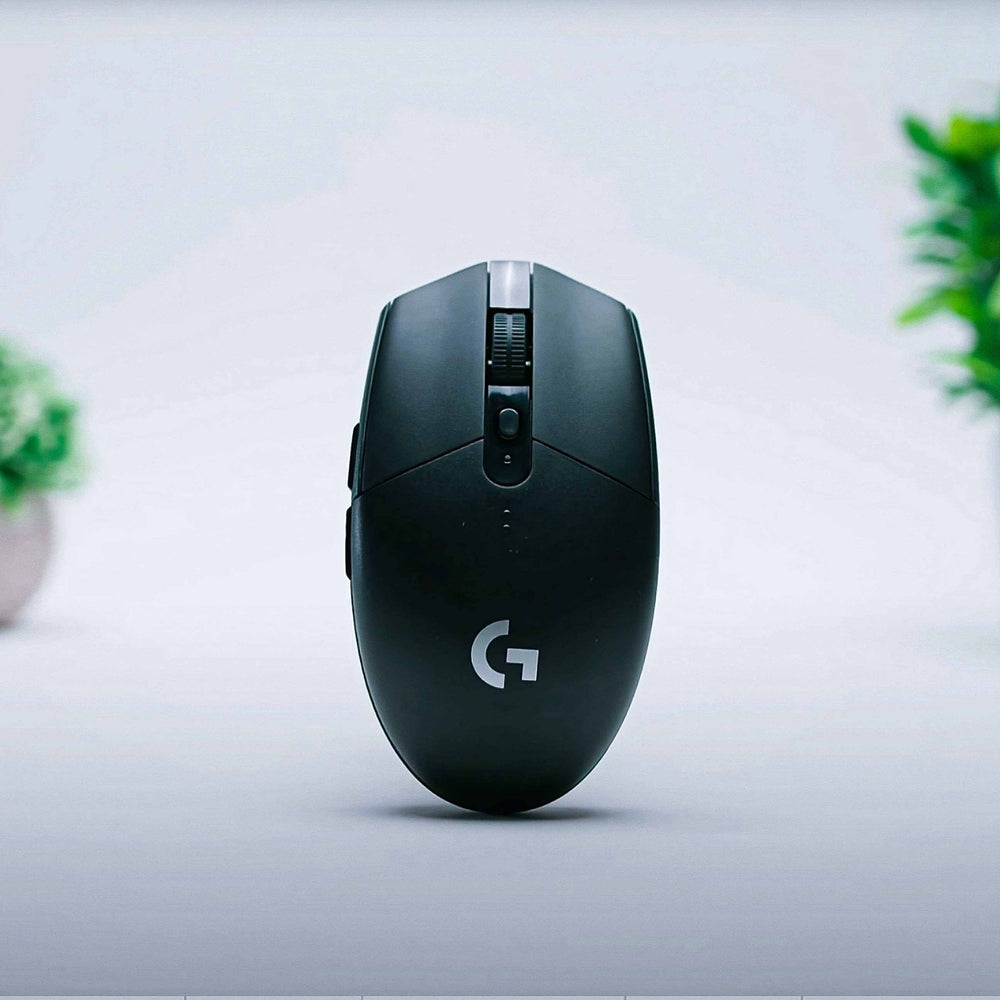 Logitech G304 Lightspeed Wireless Gaming Mouse - Sri Lanka