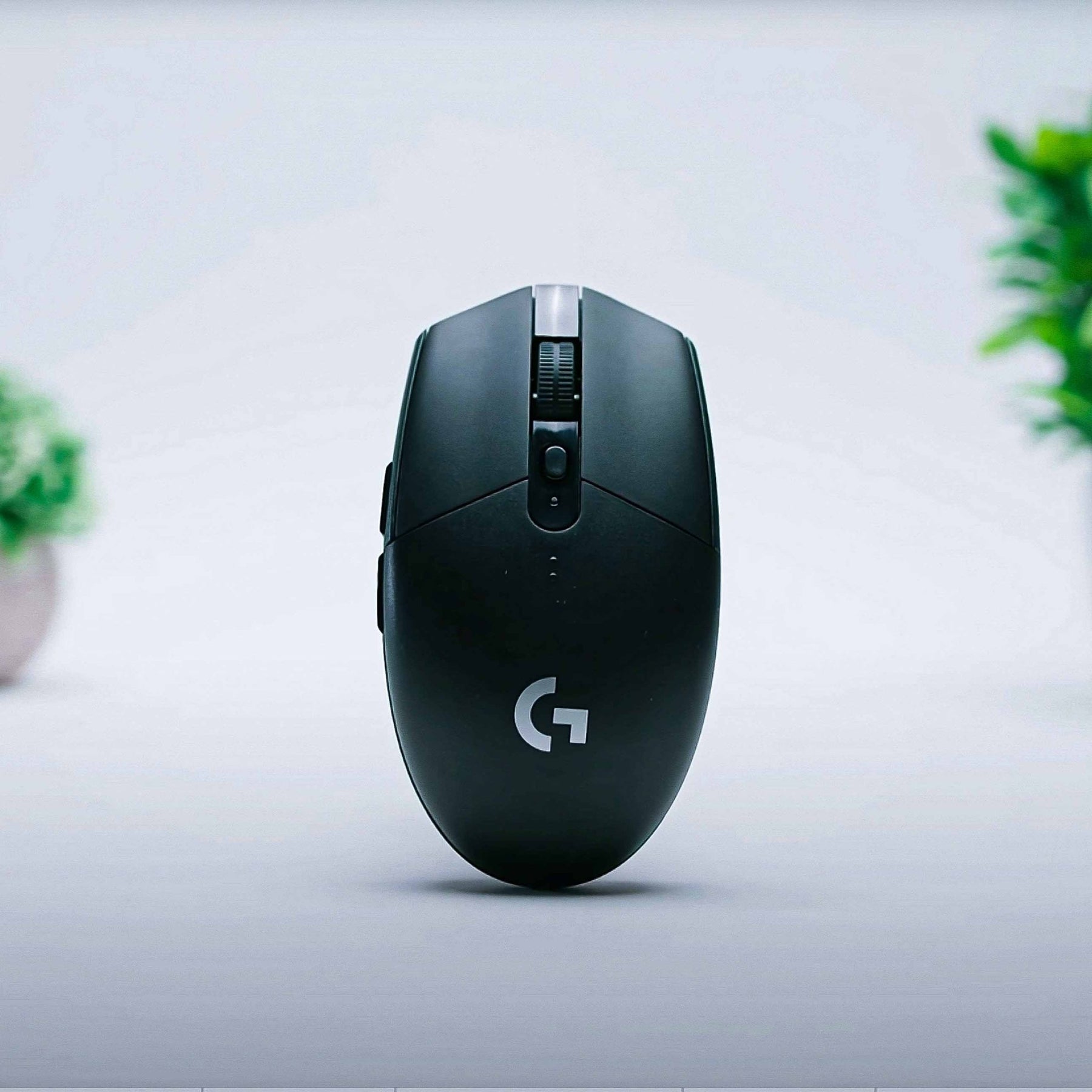 Logitech G304 Lightspeed Wireless Gaming Mouse - Sri Lanka